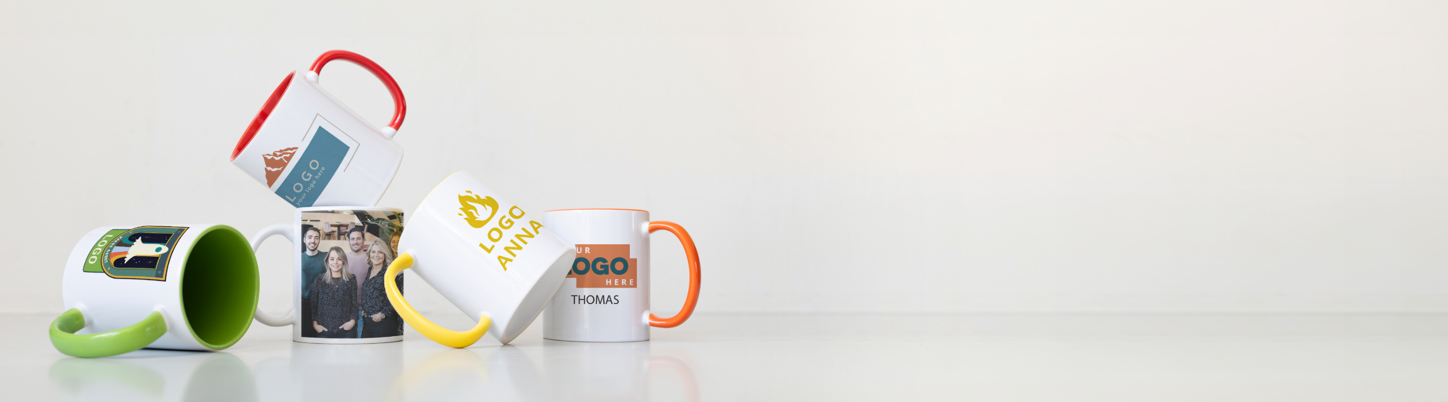 Gadgeturi cu logo pentru companii | YourSurprise