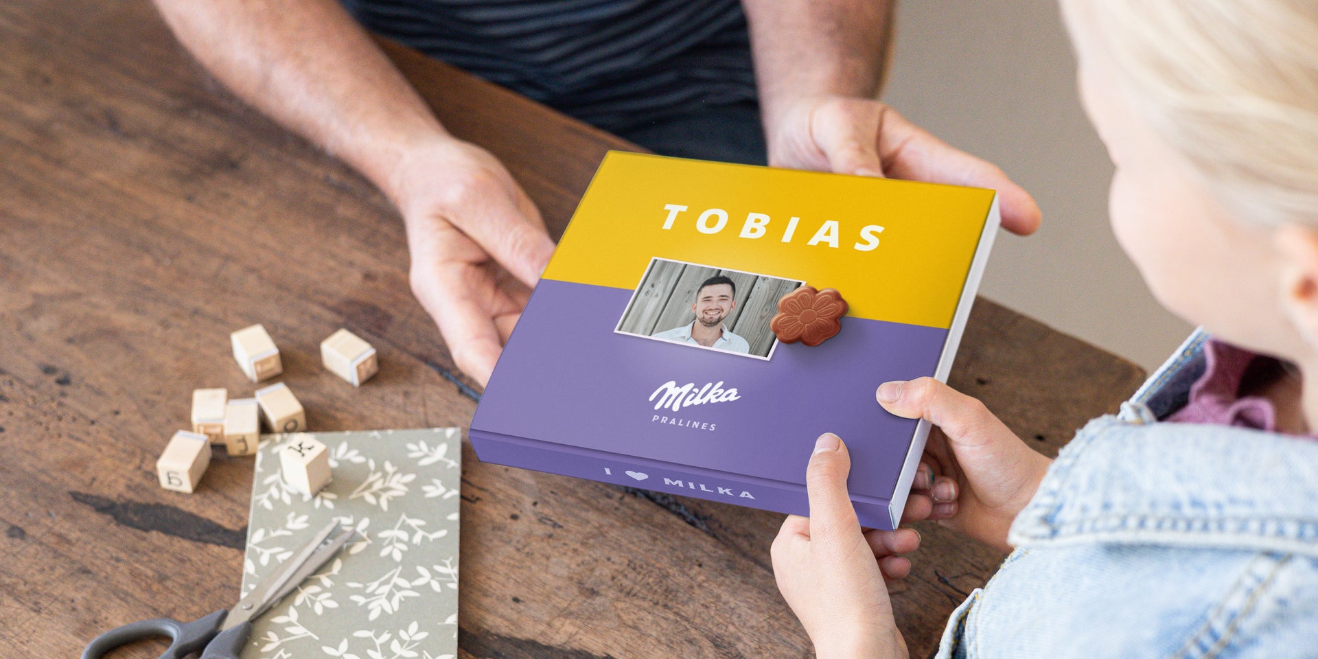 Personalised Administrative Professionals Day gifts | YourSurprise