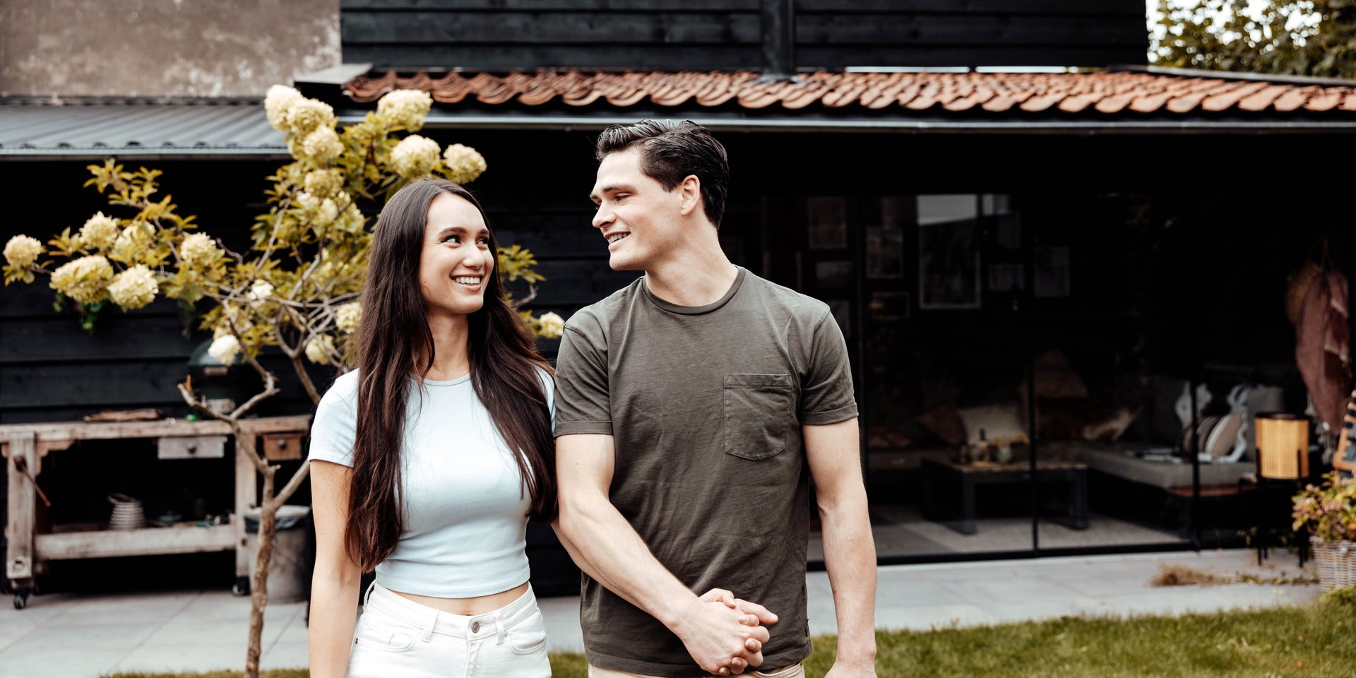 How to give money as a wedding gift?