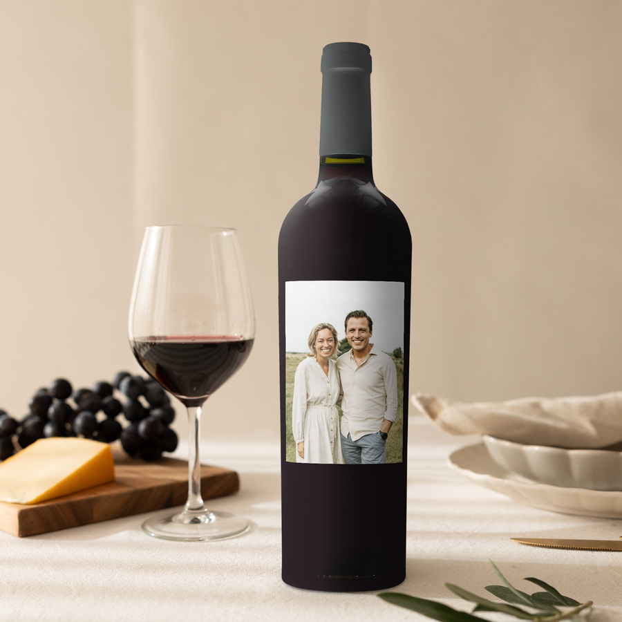 Riondo Merlot - Italian red wine gift | YourSurprise